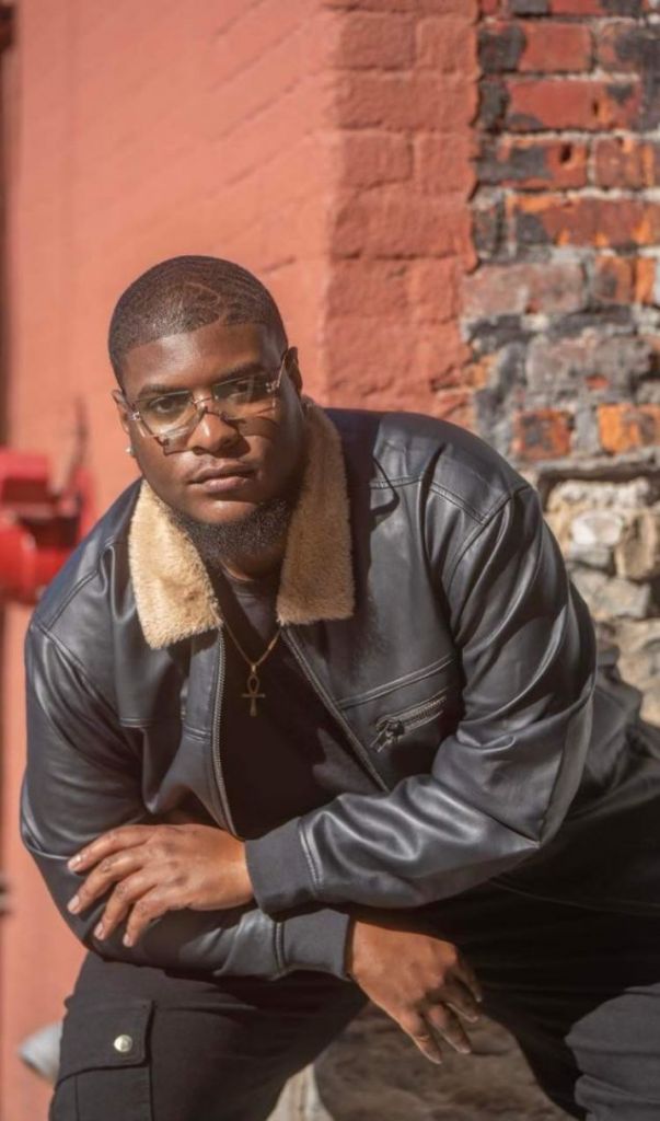 Meet Julius Wade | Singer & Songwriter - SHOUTOUT MIAMI