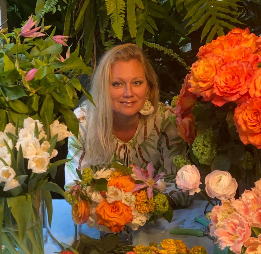 Meet Susan Lewis | Floral Designer and artist - SHOUTOUT MIAMI