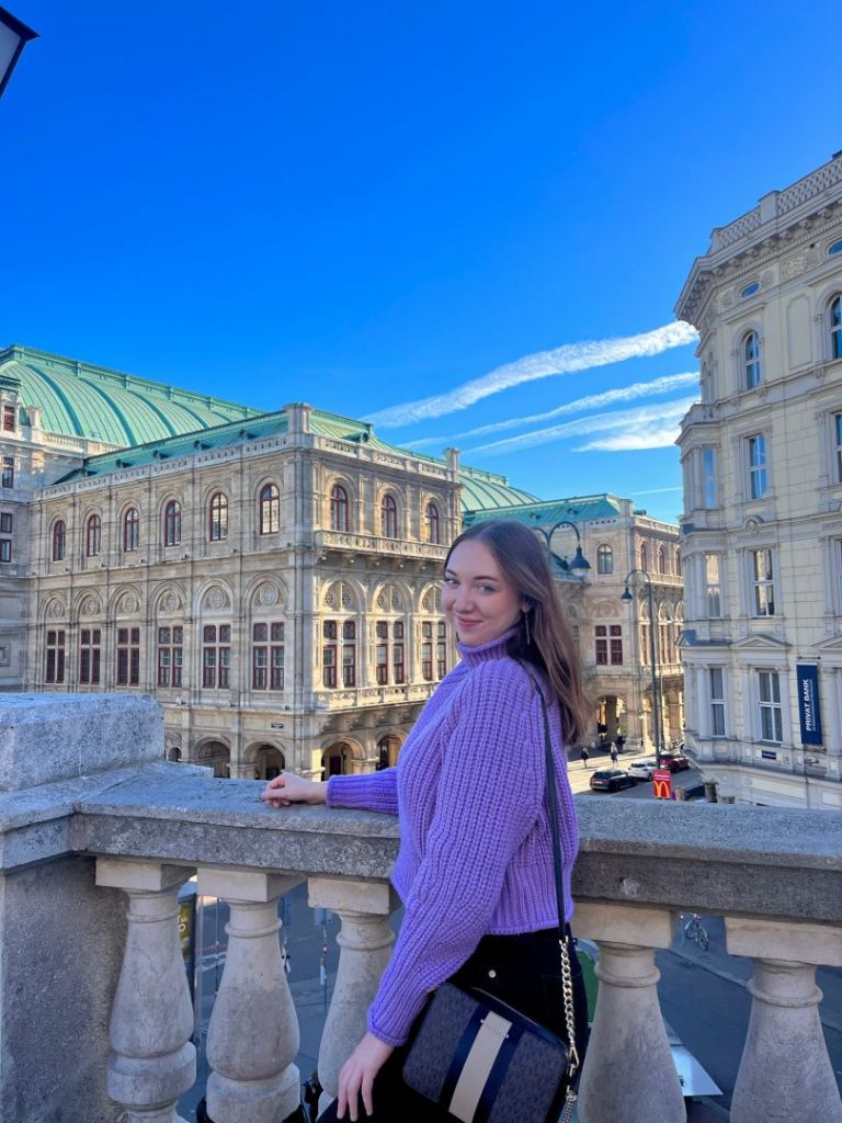 Meet Alexis Grant | Travel Content Creator - SHOUTOUT MIAMI