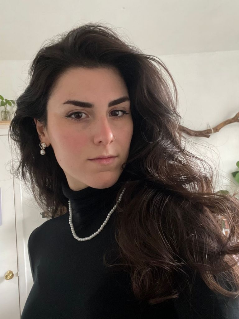 Meet Flavia Daniele | Artist - SHOUTOUT MIAMI