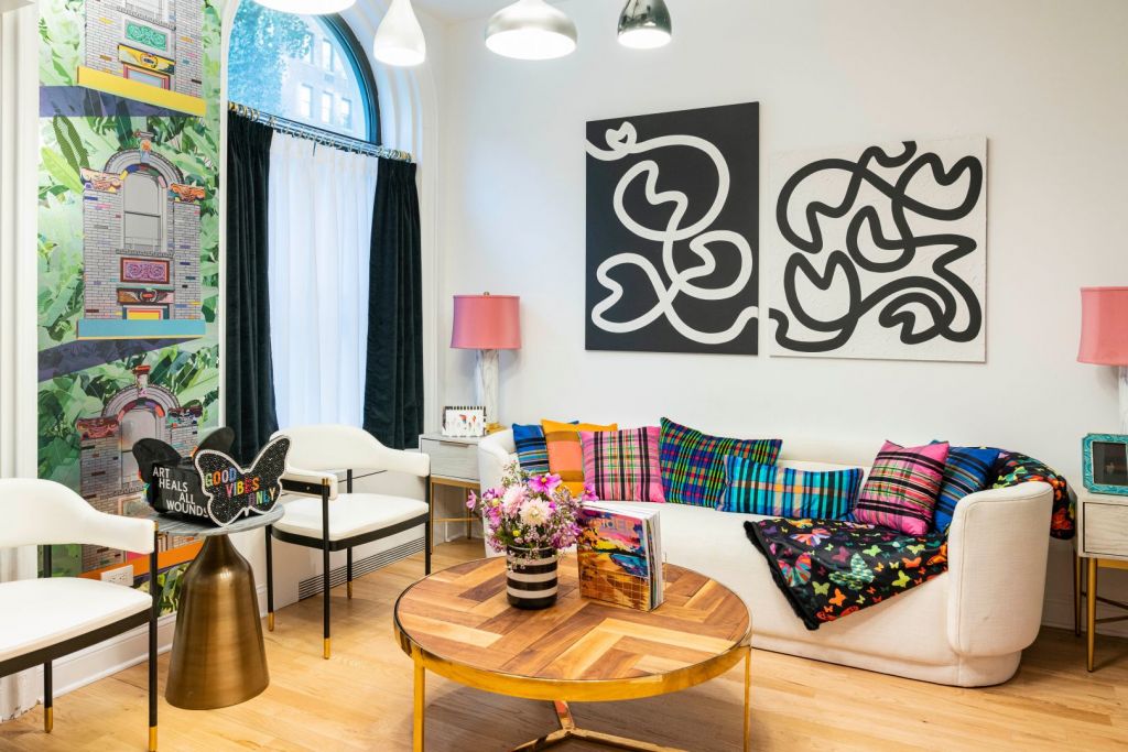 Meet Elizabeth Sutton | CEO, Elizabeth Sutton Collection - SHOUTOUT MIAMI