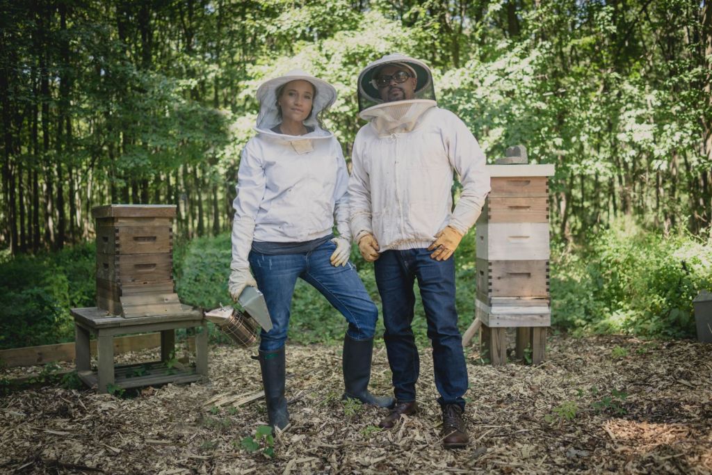 Meet Yvonna Kopacz-Wright | Beekeeper, Entrepreneur - SHOUTOUT MIAMI