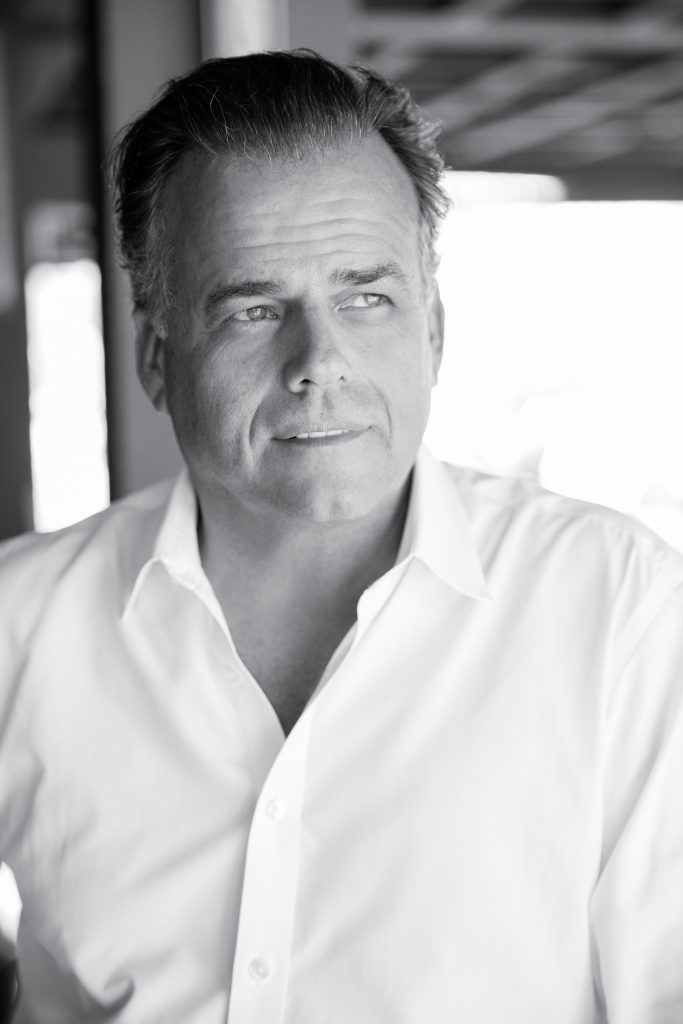 Meet Kobi Karp | Architect and Principal of Kobi Karp Architecture and ...