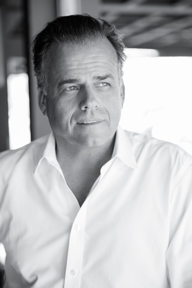 Meet Kobi Karp | Architect and Principal of Kobi Karp Architecture and ...