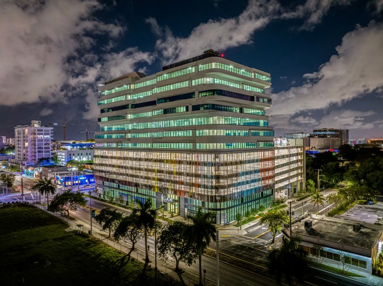 Meet Kobi Karp | Architect and Principal of Kobi Karp Architecture and ...